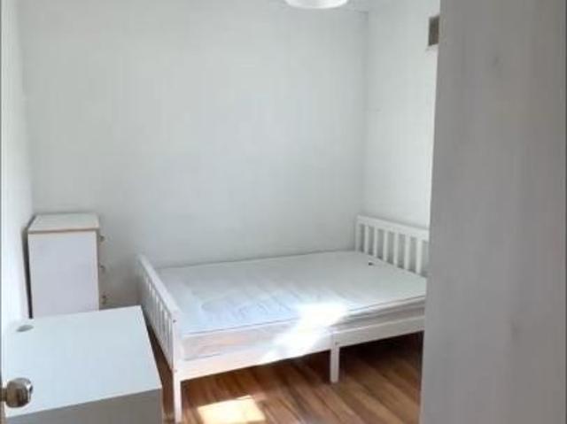 1 bedroom in a flat share to rent