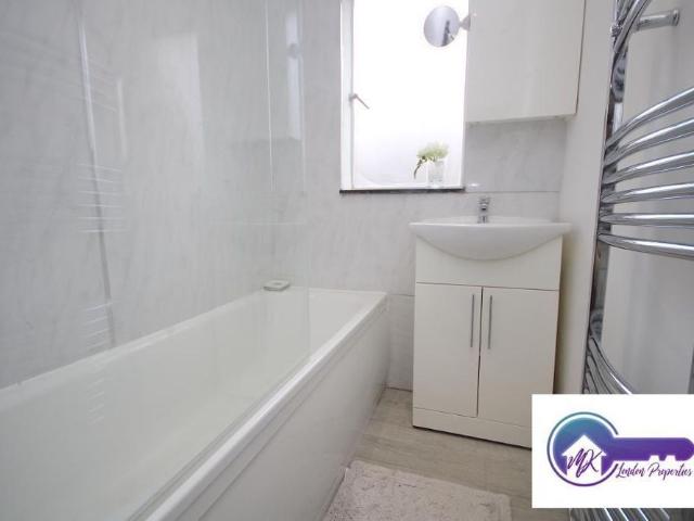1 bedroom in a flat share to rent