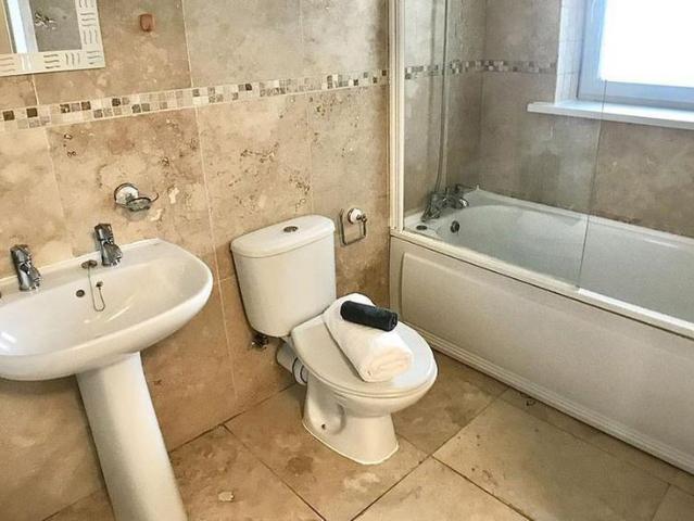 1 bedroom in a flat share to rent