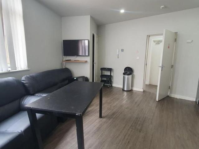 1 bedroom in a flat share to rent