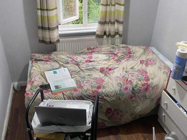 1 bedroom in a flat share to rent