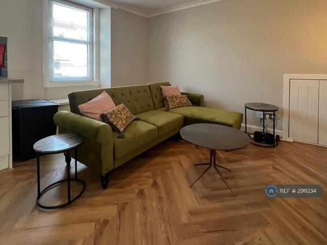 1 bedroom in a flat share to rent