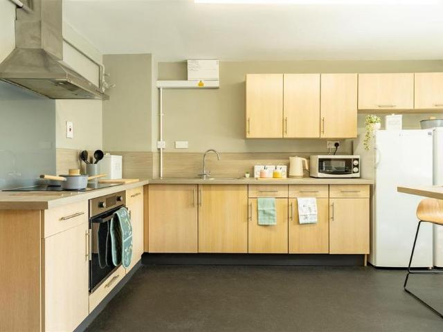 1 bedroom in a flat share to rent