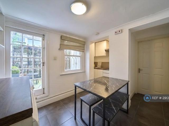1 bedroom in a flat share to rent