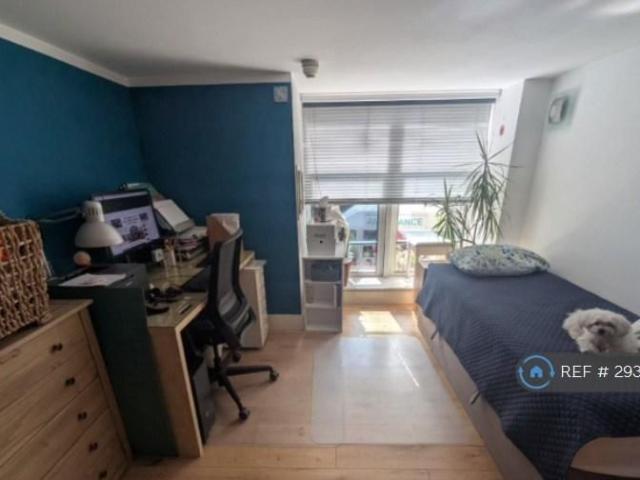 1 bedroom in a flat share to rent