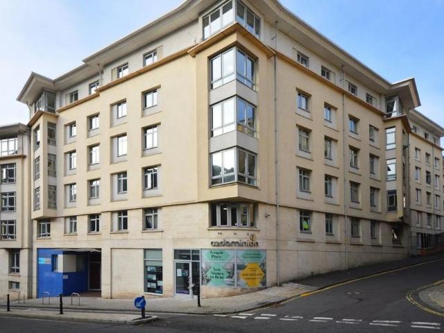 1 bedroom in a flat share to rent