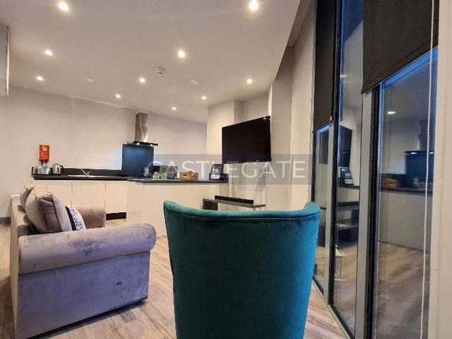 1 bedroom in a flat share to rent