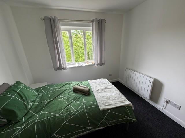 1 bedroom in a flat share to rent