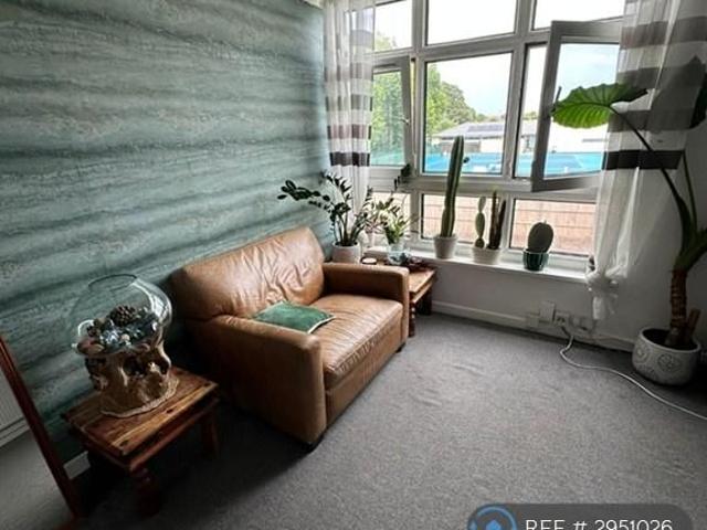 1 bedroom in a flat share to rent