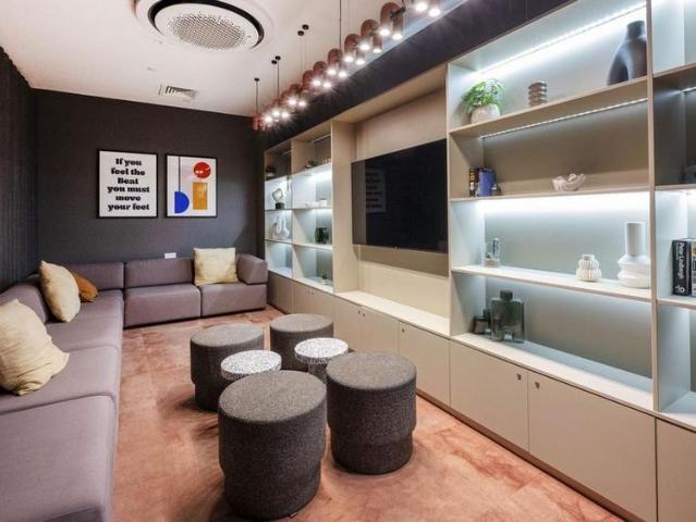 1 bedroom in a flat share to rent