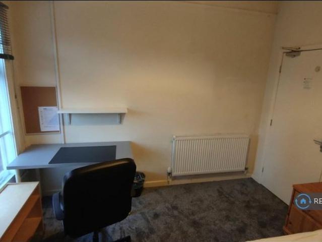 1 bedroom in a flat share to rent