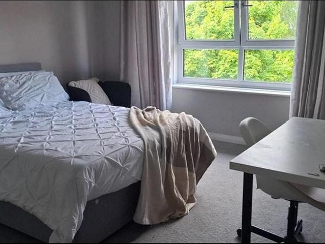 1 bedroom in a flat share to rent