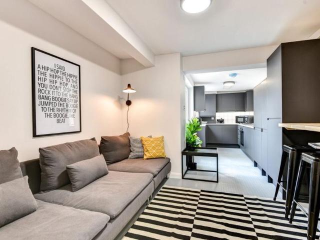 1 bedroom in a house share to rent