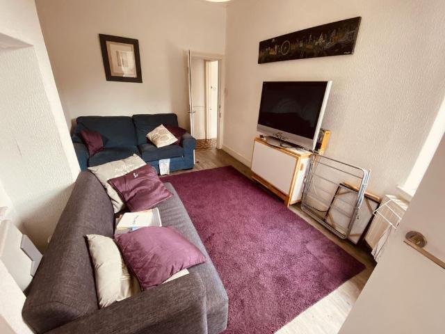 1 bedroom in a house share to rent