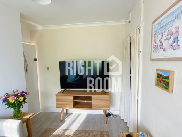 1 bedroom in a house share to rent