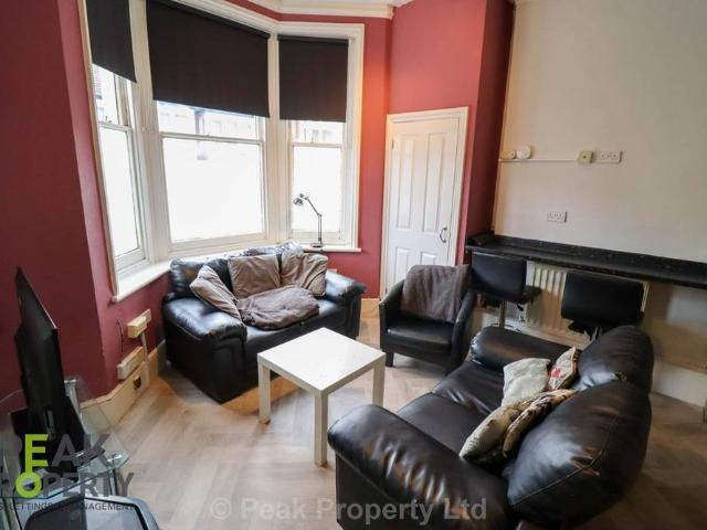 1 bedroom in a house share to rent