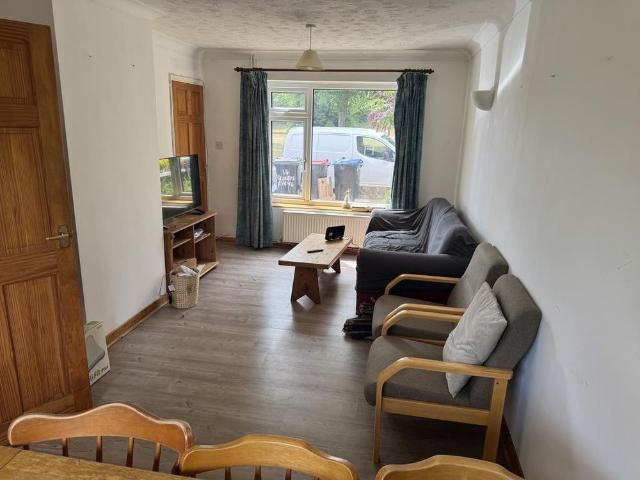 1 bedroom in a house share to rent