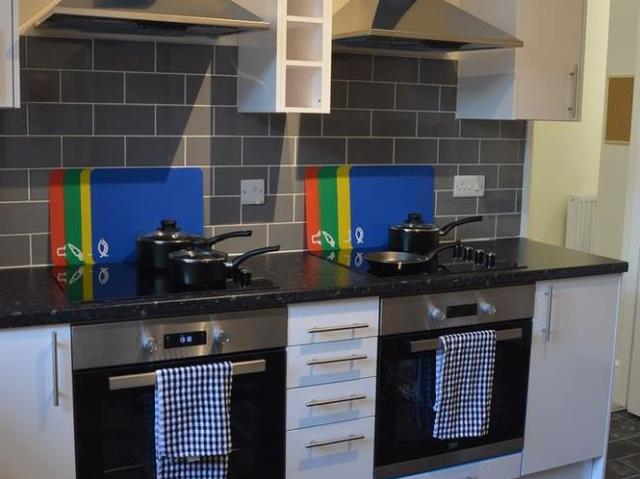 1 bedroom in a house share to rent