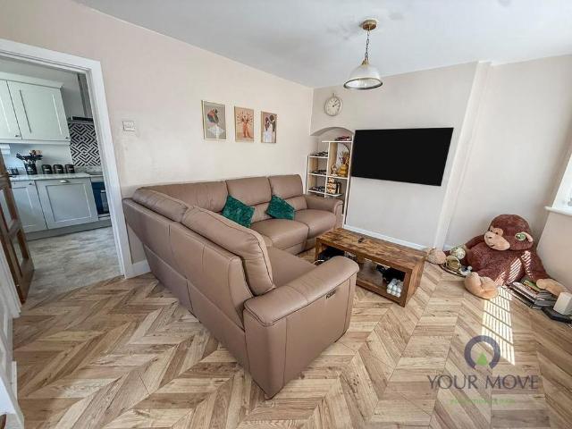1 bedroom in a house share to rent