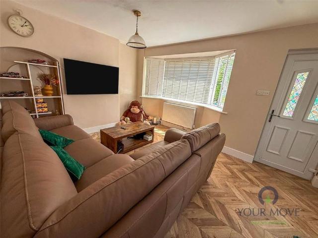 1 bedroom in a house share to rent