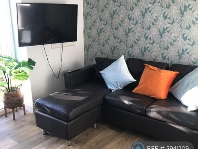 1 bedroom in a house share to rent