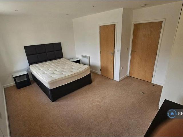 1 bedroom in a house share to rent