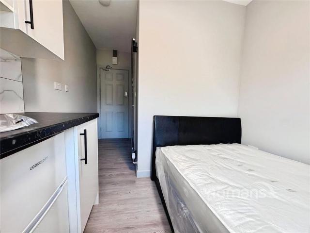 1 bedroom in a house share to rent