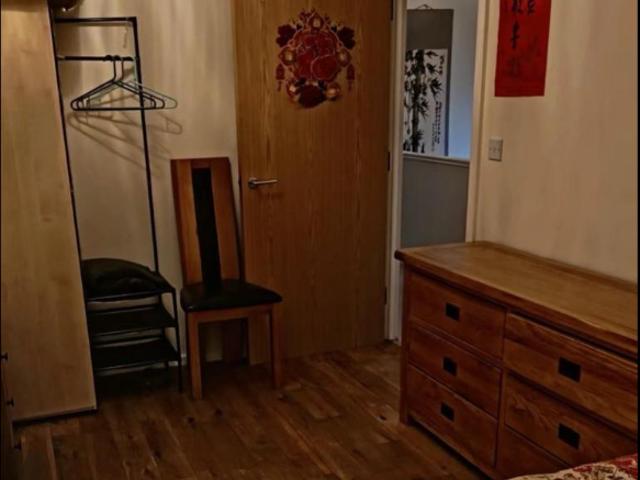 1 bedroom in a house share to rent