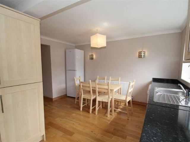 1 bedroom in a house share to rent