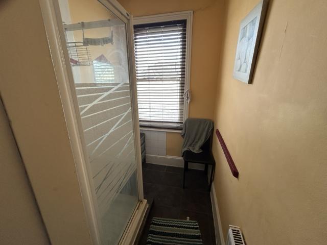 1 bedroom in a house share to rent