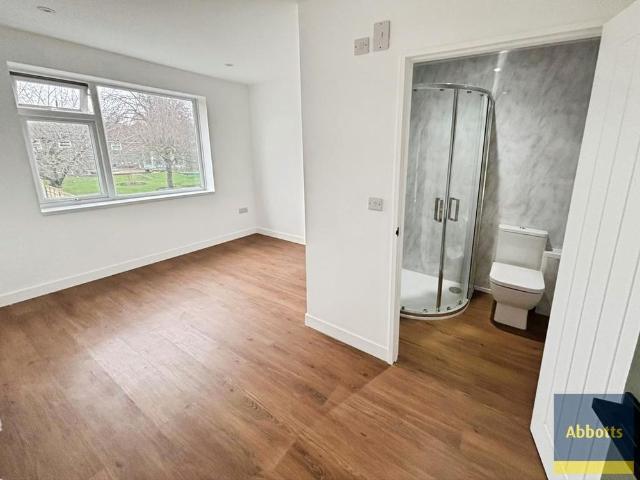 1 bedroom in a house share to rent