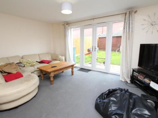 1 bedroom in a house share to rent