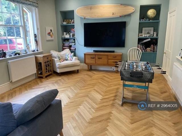 1 bedroom in a house share to rent