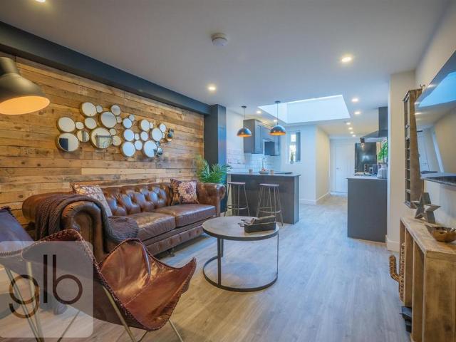1 bedroom in a house share to rent