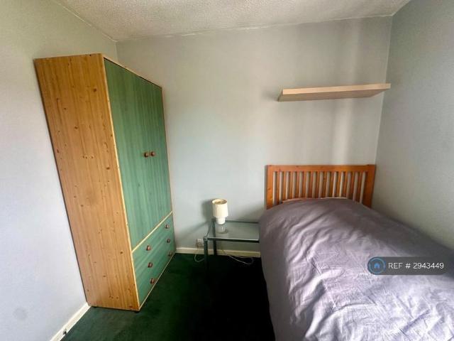 1 bedroom in a house share to rent