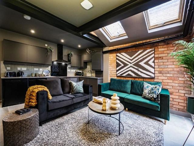 1 bedroom in a house share to rent