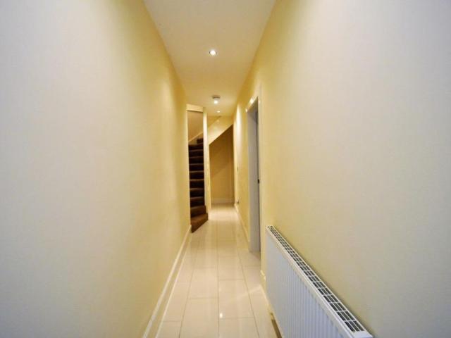 1 bedroom in a house share to rent