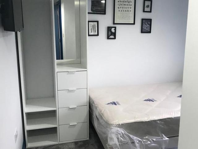1 bedroom in a house share to rent