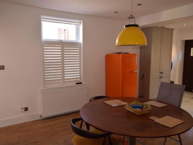 1 bedroom in a house share to rent