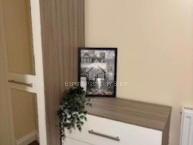 1 bedroom in a house share to rent