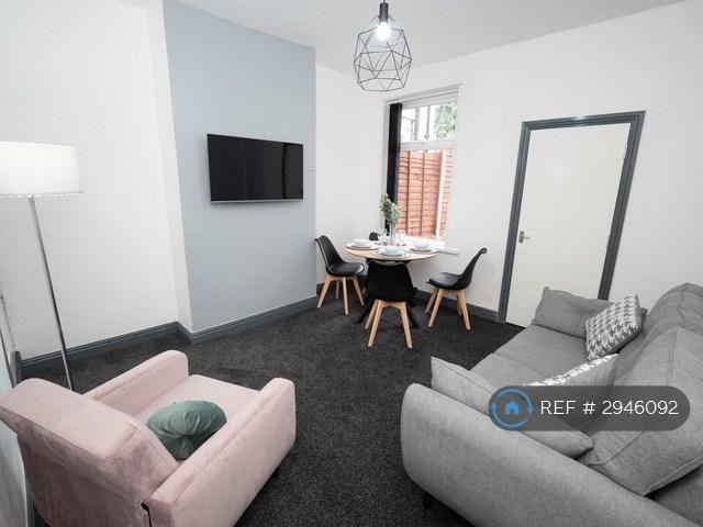 1 bedroom in a house share to rent
