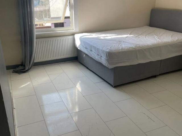 1 bedroom in a house share to rent