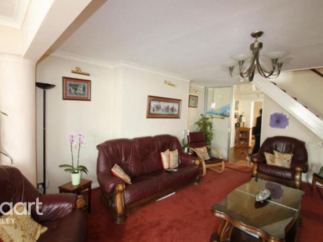1 bedroom in a house share to rent