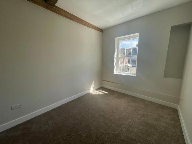 1 bedroom in a house share to rent