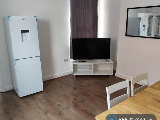 1 bedroom in a house share to rent