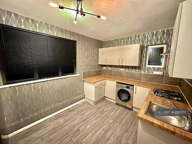 1 bedroom in a house share to rent