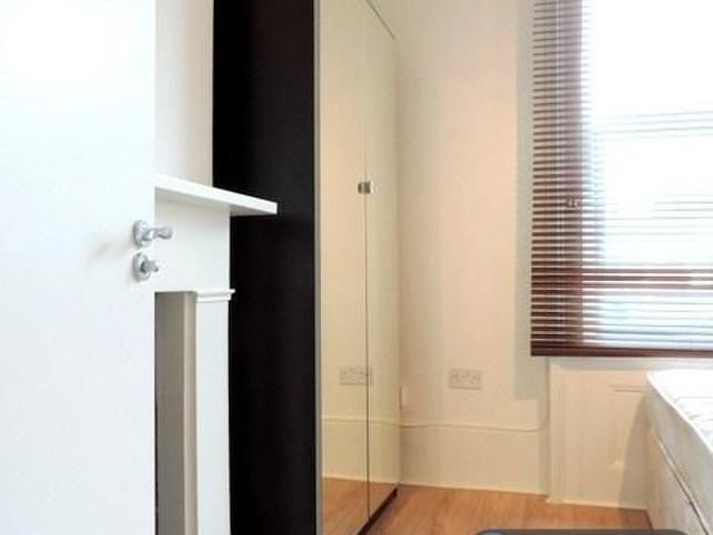 1 bedroom in a house share to rent