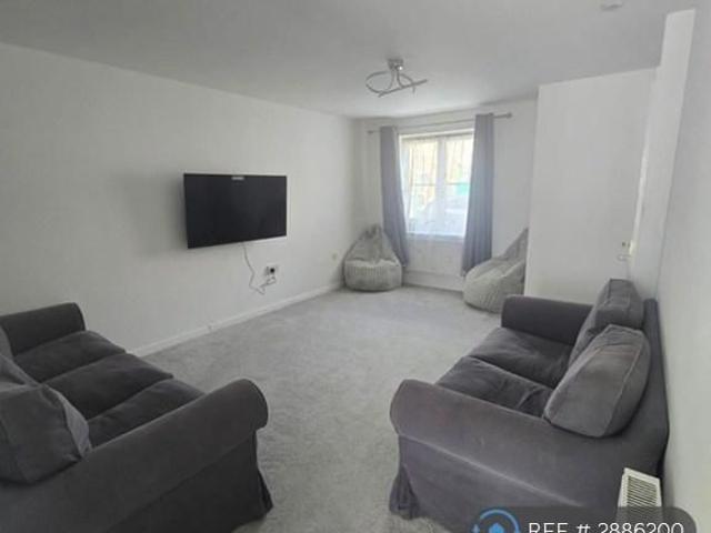 1 bedroom in a house share to rent