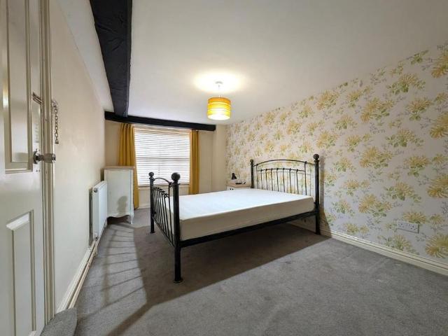 1 bedroom in a house share to rent