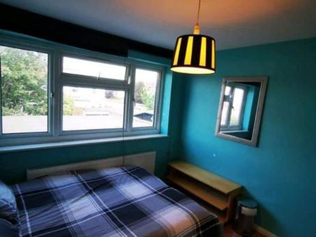 1 bedroom in a house share to rent